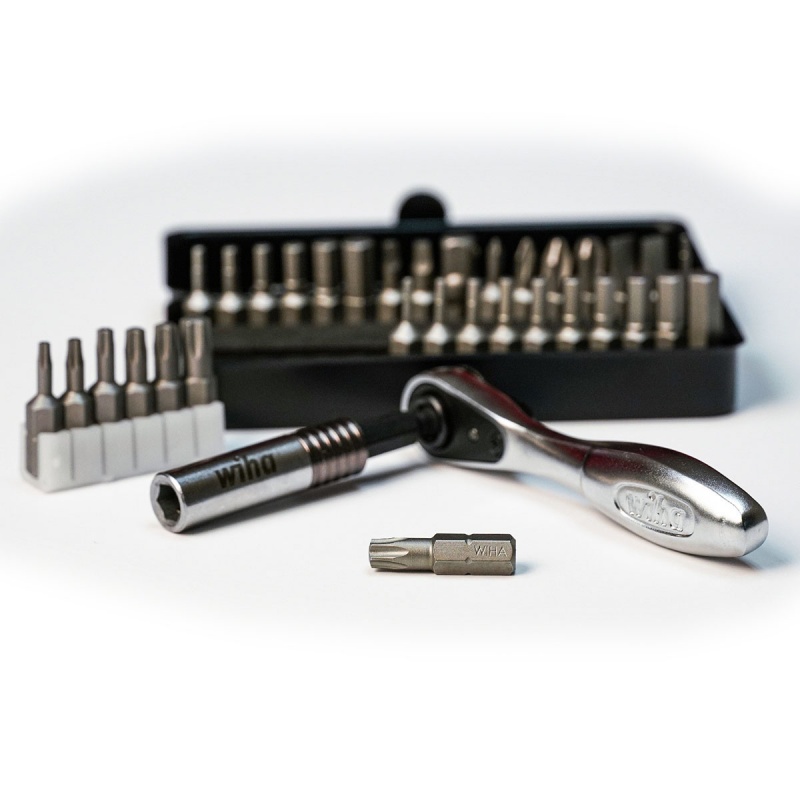 Wiha 1/4″ Ratchet And Bits Set (35 Piece Set)